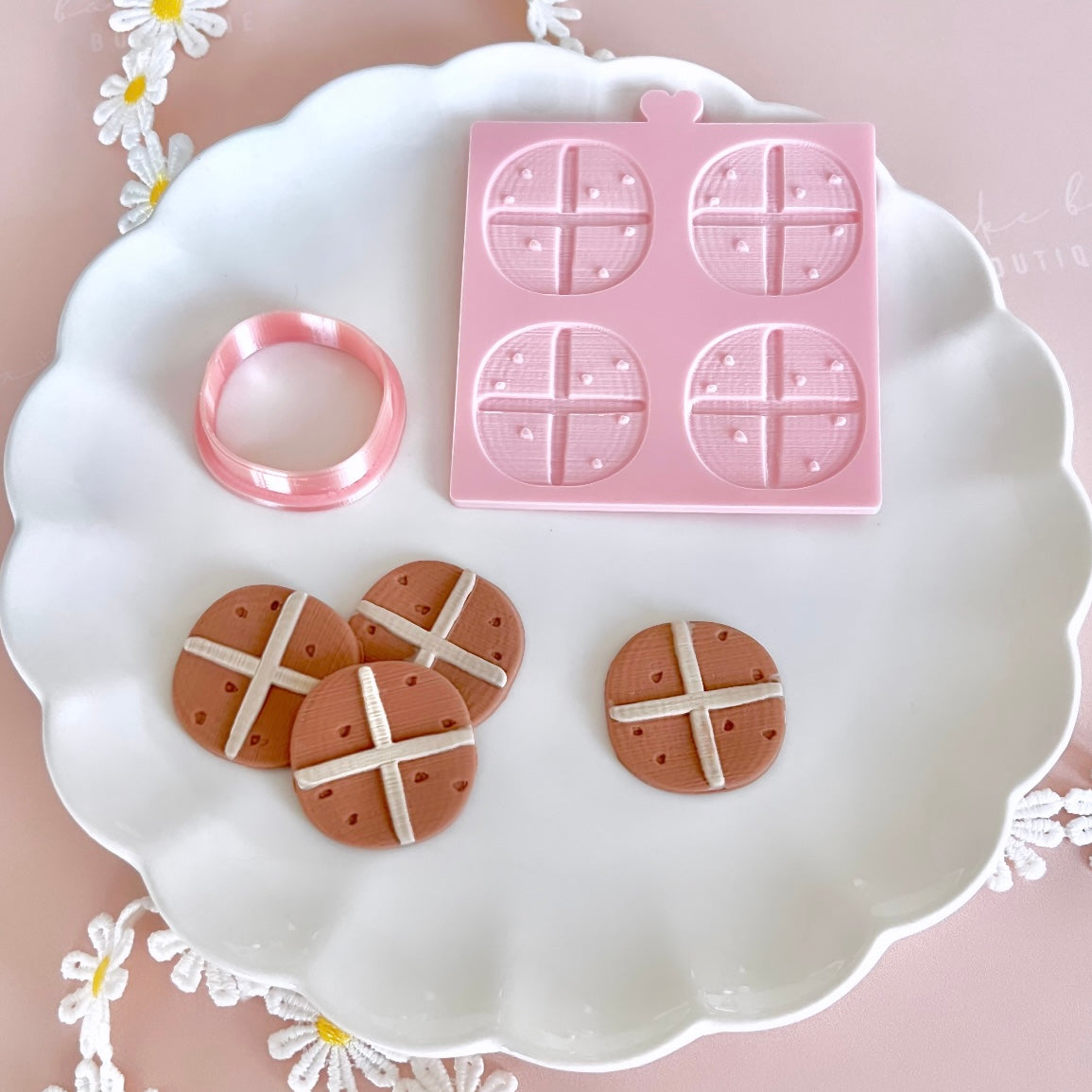 MINI HOT CROSS BUNS - RAISED EMBOSSER – Bake Box Boutique