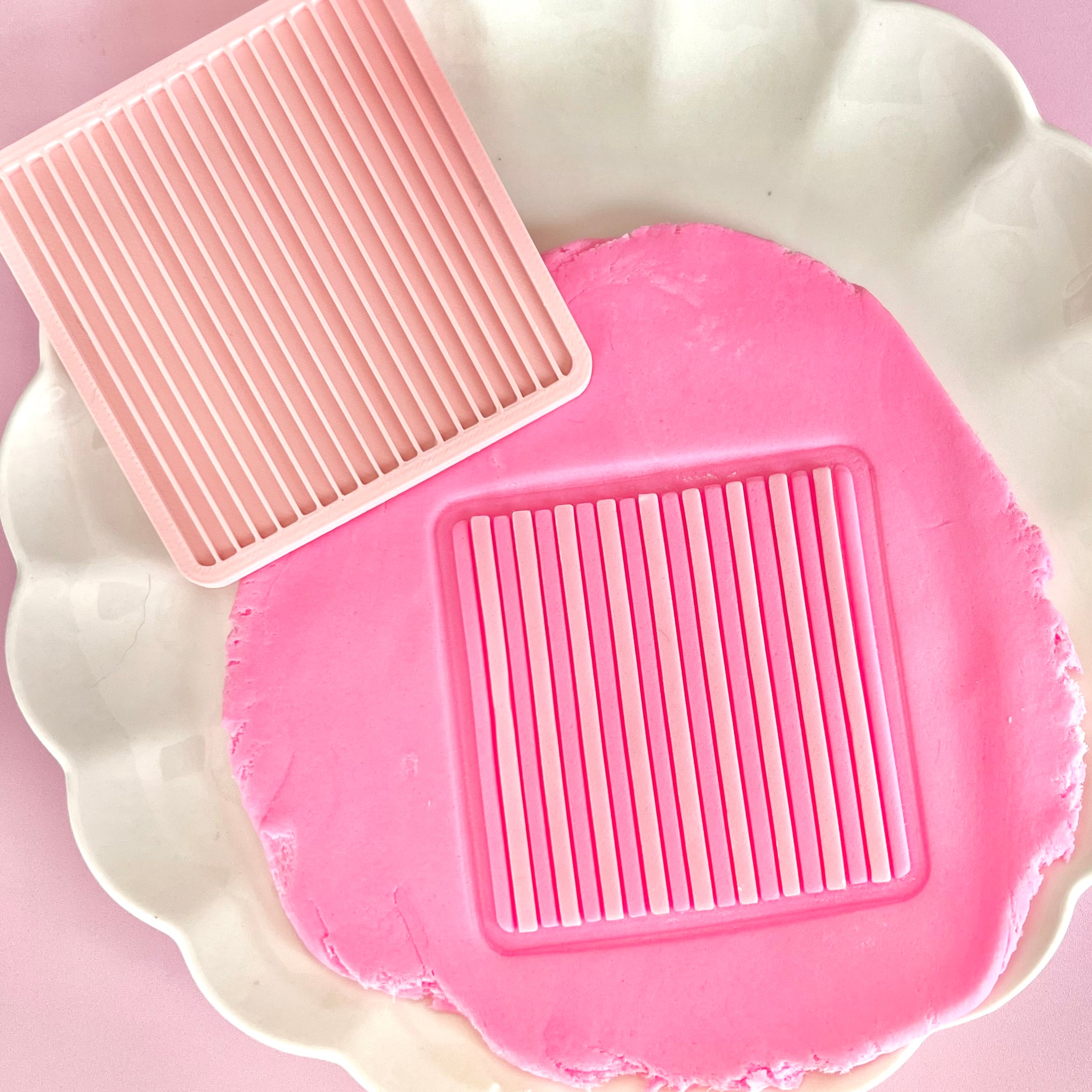 STRIPE EMBOSSER – Bake Box Boutique
