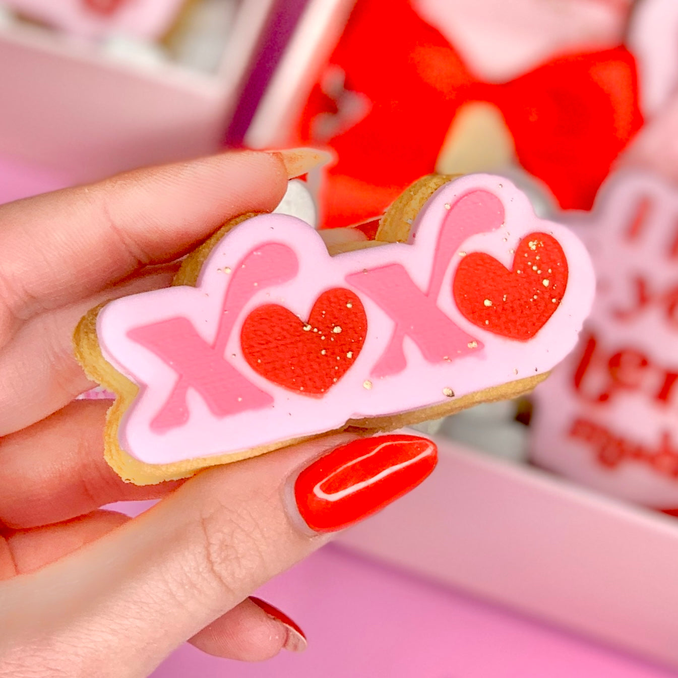 XOXO - RAISED EMBOSSER – Bake Box Boutique