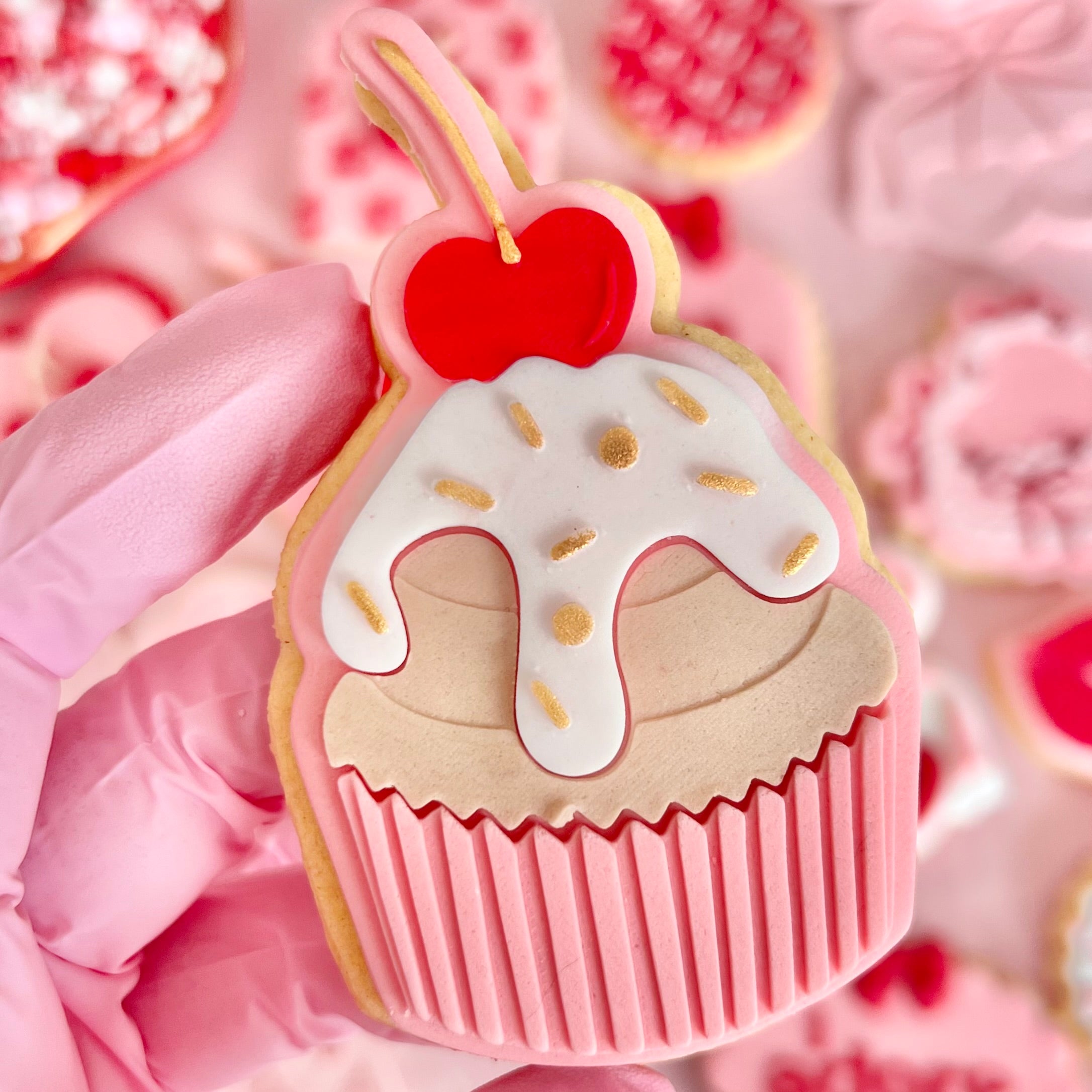 CUPCAKE - MULTI POP EMBOSSER AND CUTTER – Bake Box Boutique